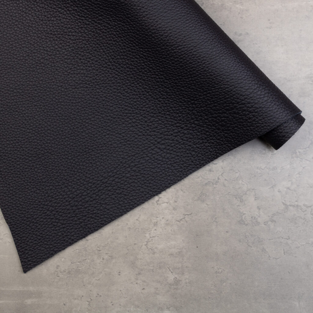 TANNERY REMY CARRIAT LAGUN - Belts Production